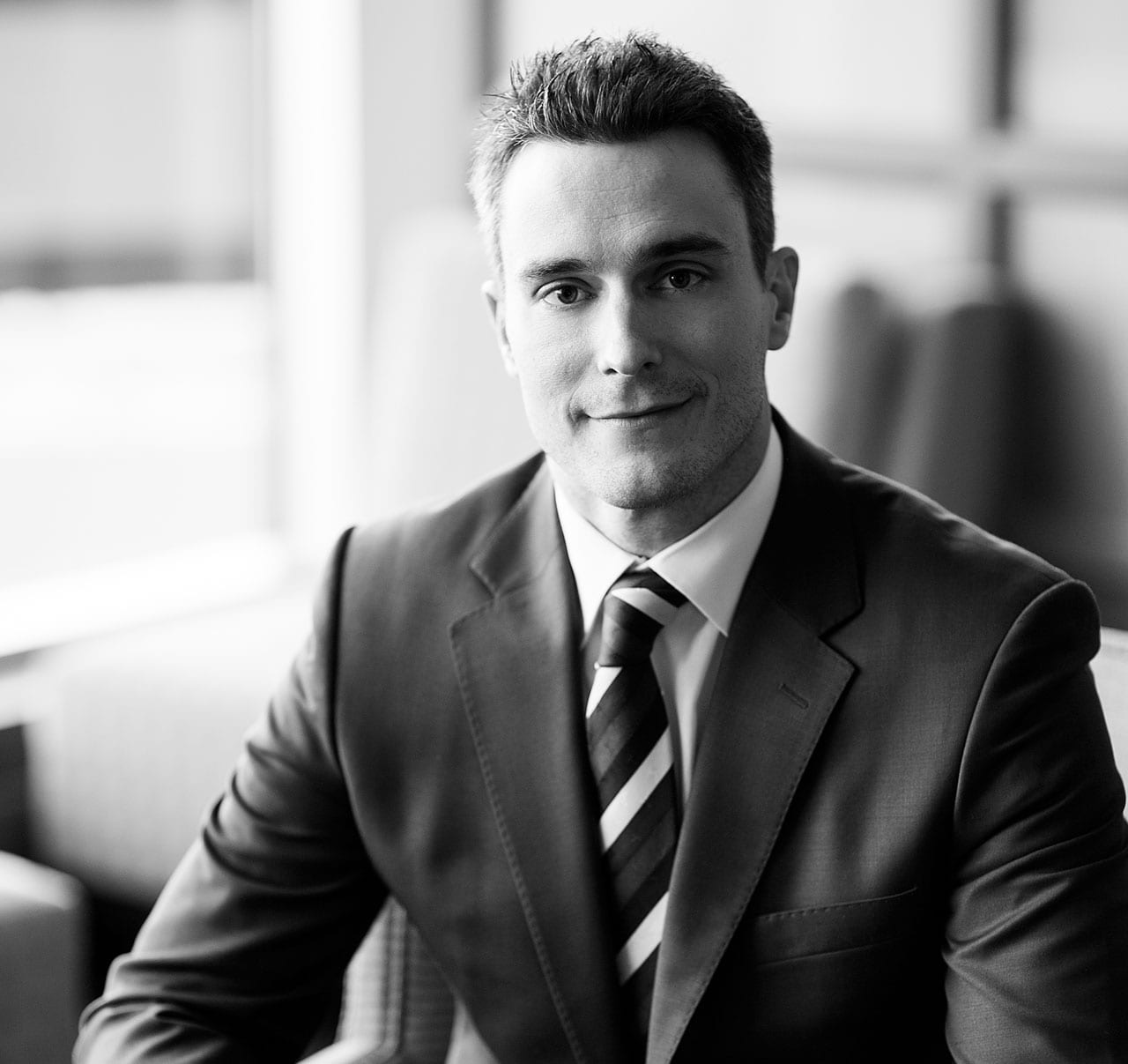 Ryan Frank M.D. | Leading Plastic Surgeon in Calgary, AB